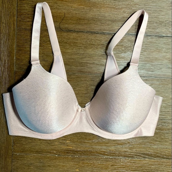 Vanity Fair | Intimates & Sleepwear | Vanity Fair Underwire Bra 4c ...